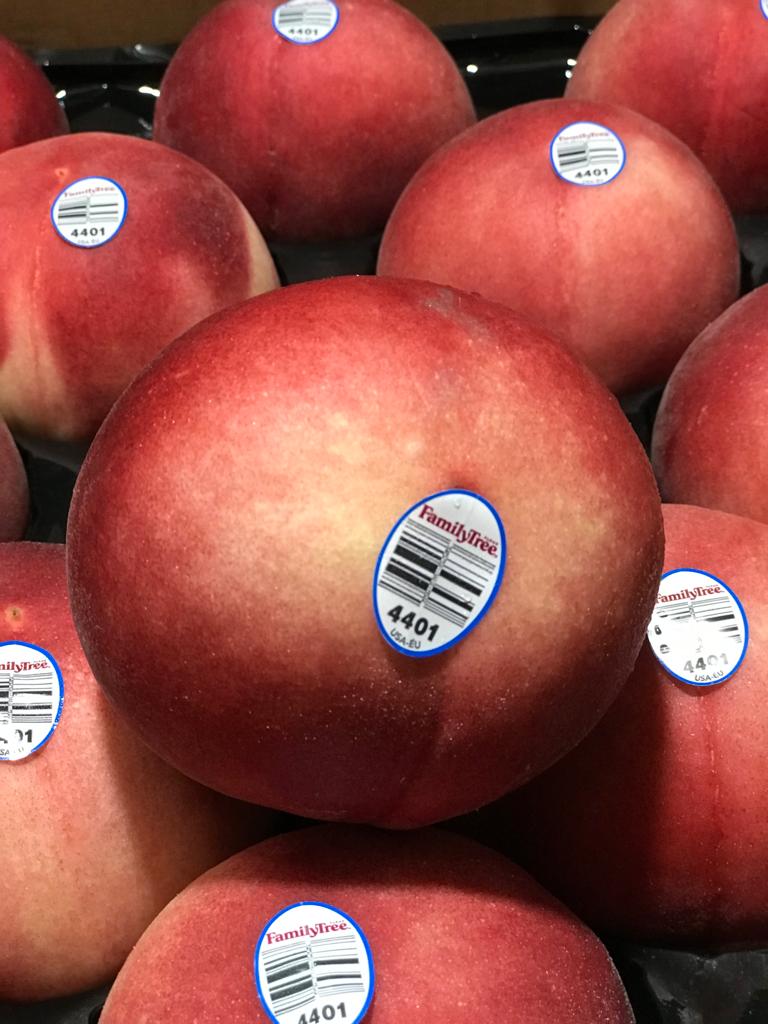 USA Family Tree White Peaches Pink Moon Super Jumbo | YOLOFRUITS